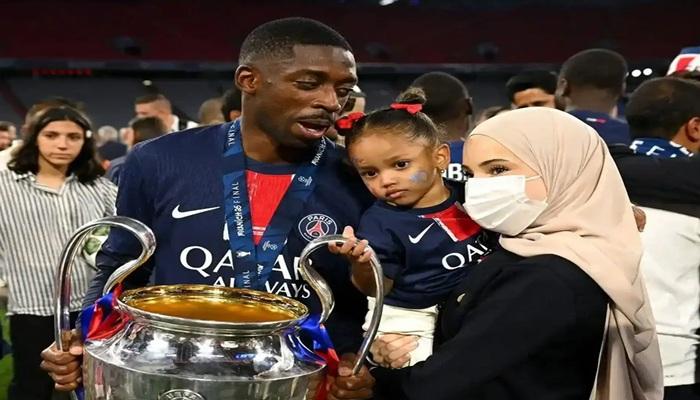 اخبارك نت | «حجاب» زوجة ديمبلي.. جدل واسع بعد احتفالات «أبطال أوروبا»